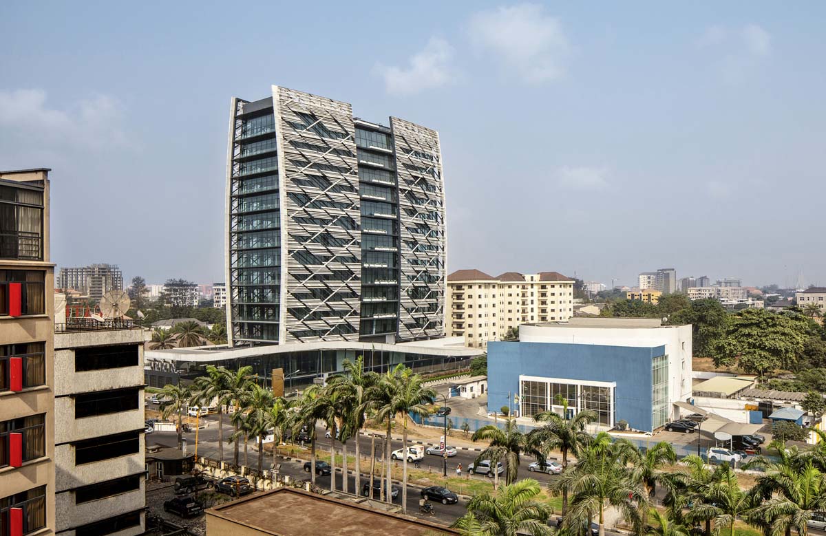 Kingsway Tower: Contribución al Espacio Público en Lagos - Tecnne ...