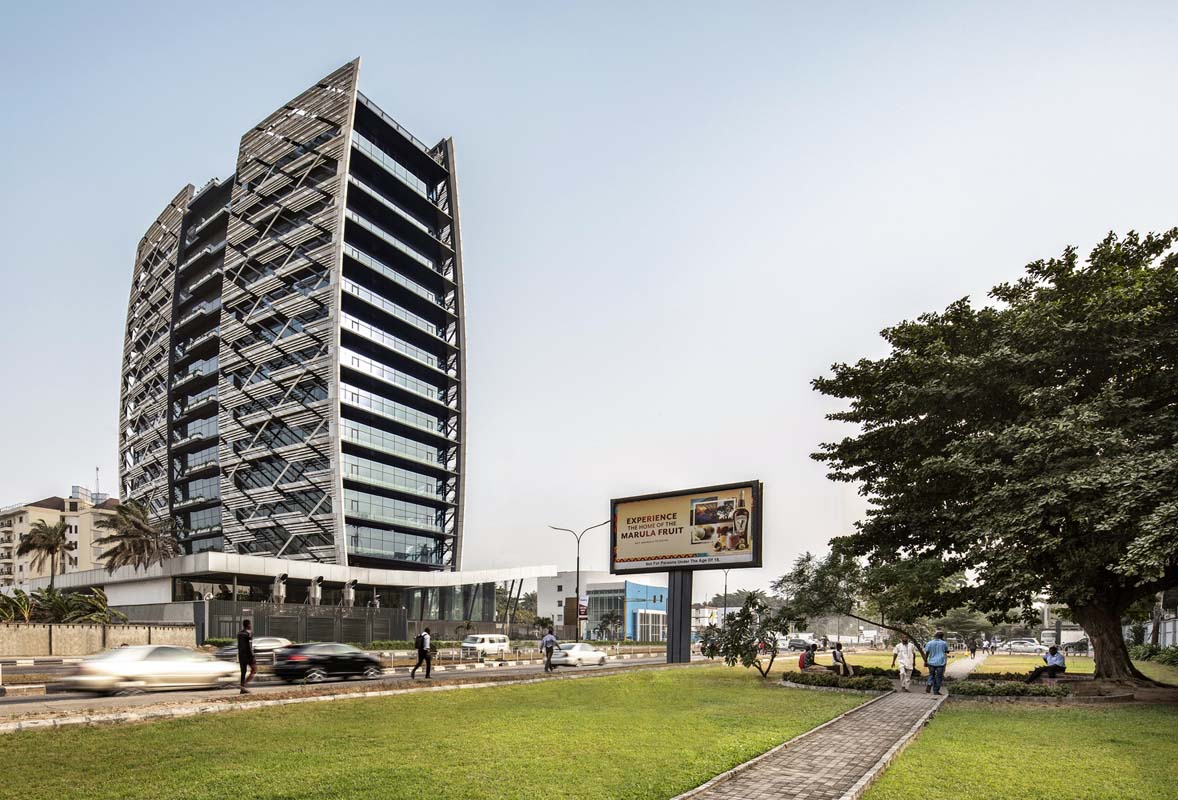 Kingsway Tower: Contribución al Espacio Público en Lagos - Tecnne ...